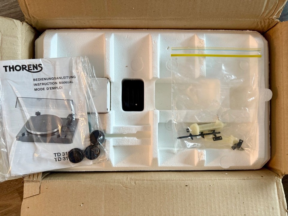 THORENS TD 318 Mk III vintage turntable with accessories in original ...