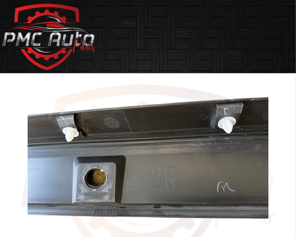 2020-2023 Toyota Highlander RIGHT SIDE ROCKER SKIRT MOLDING PANEL OEM ...