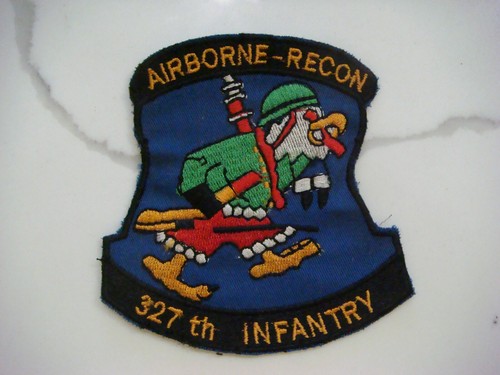 US 327th INFANTRY REGIMENT AIRBORNE RECON, VIETNAM WAR PATCH | eBay