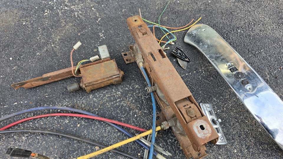 64 65 66 67 68 69 70 Cadillac Buick Oldsmobile 6-Way Power Bench Seat ...