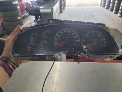 1997-1998 Ford F150 Expedition Speedometer Cluster MPH Tachometer OEM ...
