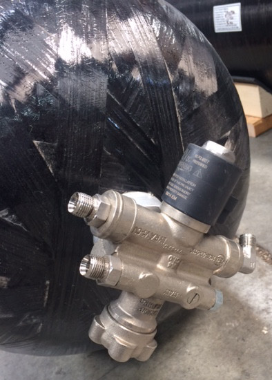 1 CNG Tank Type 3 3600 psi 16x72 GGE 15 gallon EXPIRES 2030 Brackets ...