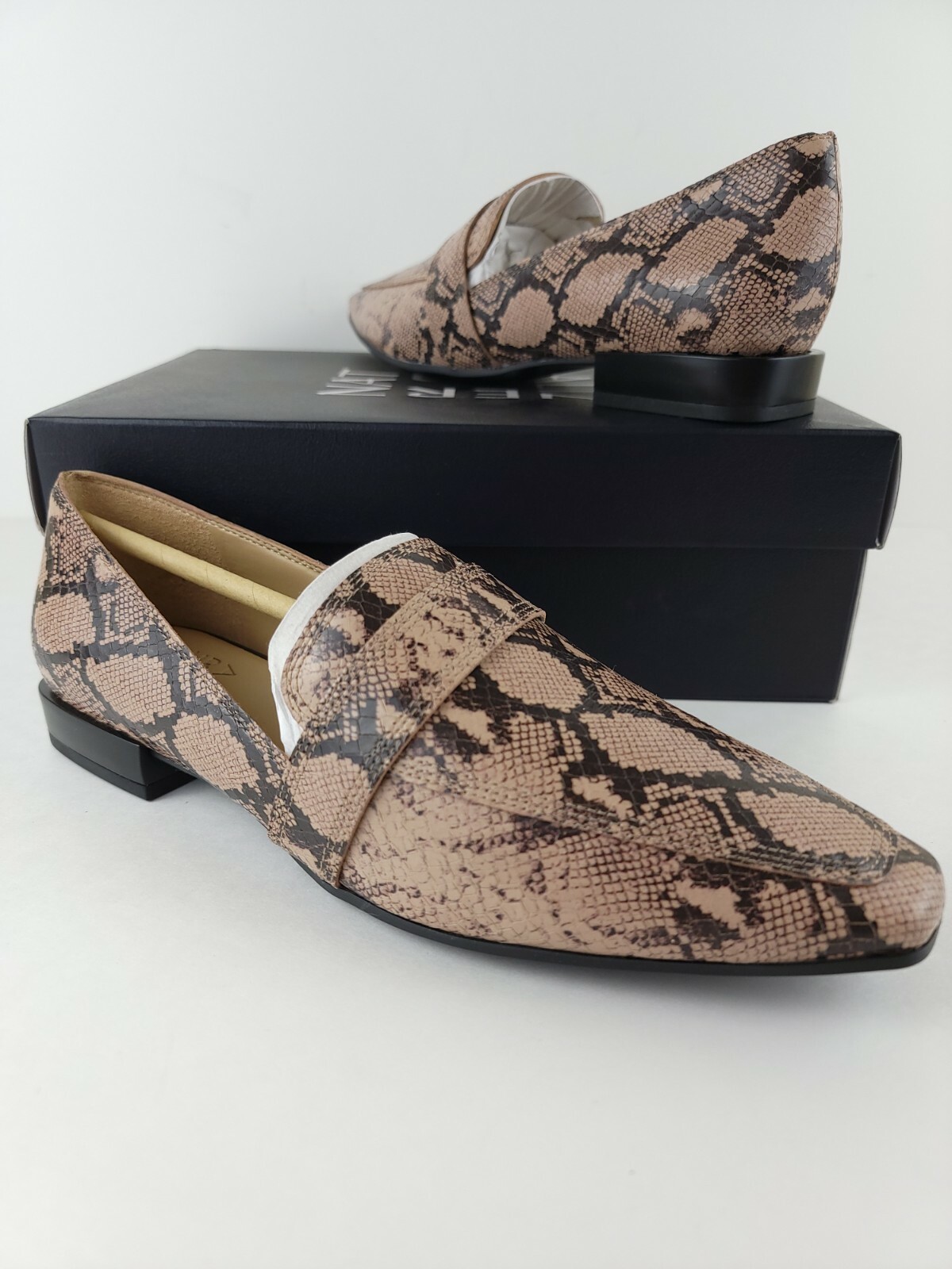 Naturalizer Womens 8 M Nude Snake Leather Loafers Flats NEW In Box EU ...