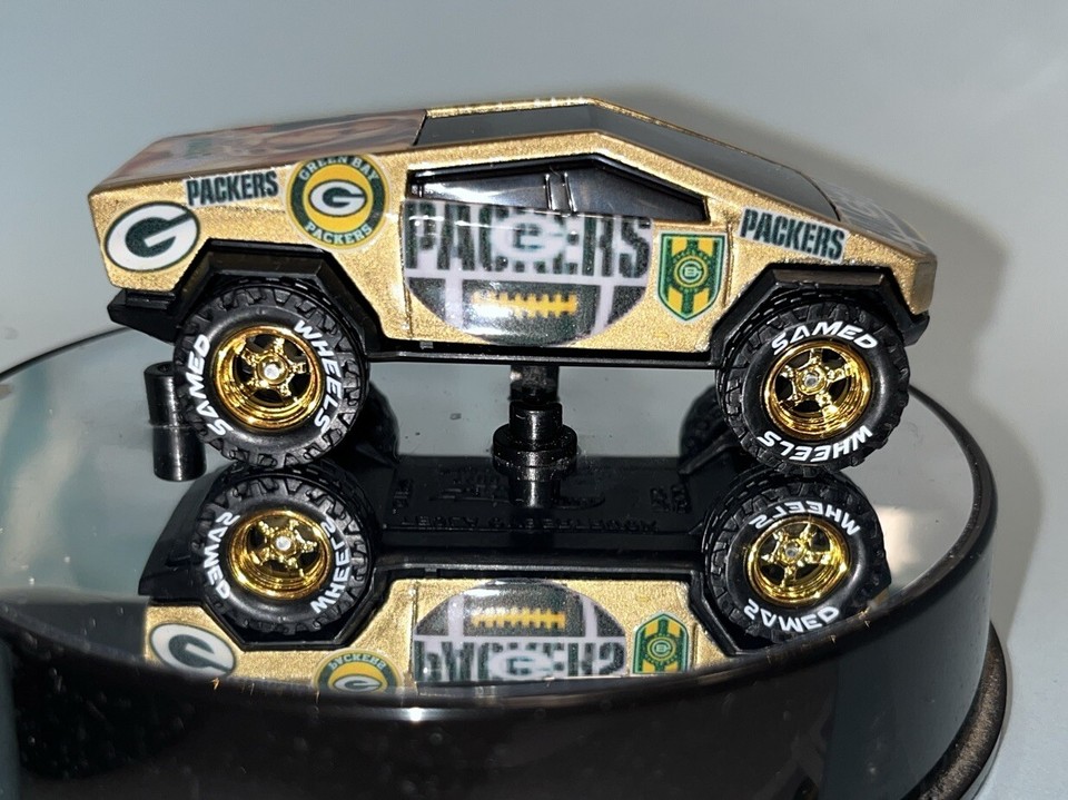 Hot wheels Tesla Cyber Truck Green Bay Packers It’s A Custom 17 MM Real ...