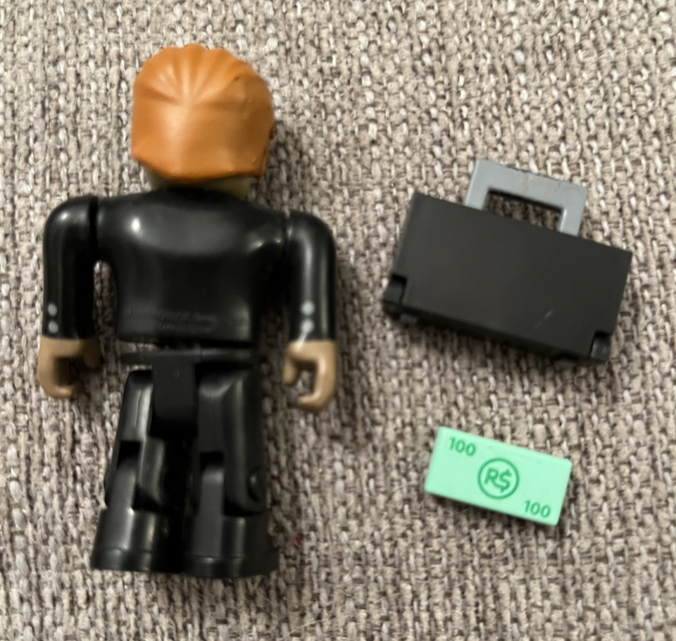 Roblox Celebrity Collection Series 3 Action Figure 10 Million Robux Man ...