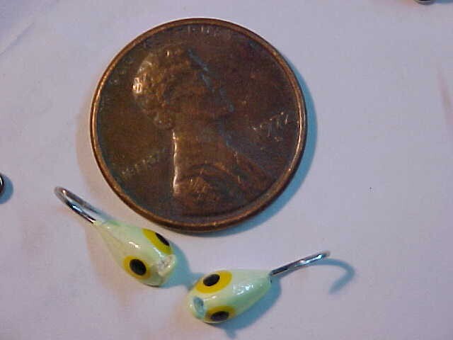 25 NEW GLOW GILL ICE FISHING PILLS jigs BLUEGILL PANFISH SIZE 12 flat ...