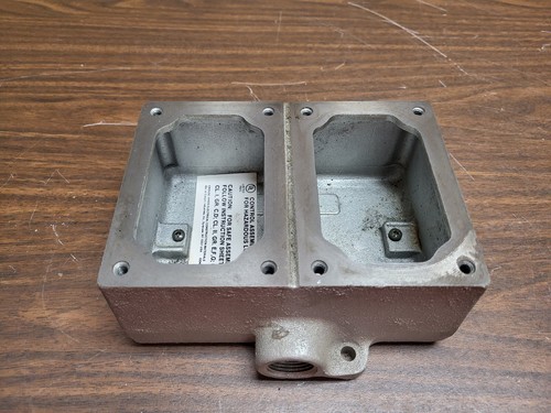 CROUSE HINDS EDSC272 EXPLOSION PROOF BACK BOX 2 GANG 3/4" FEED THROUGH ...