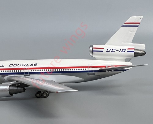1:400 Patriot McDonnell Douglas House Color DC-10-10 N10DC Free Stand ...