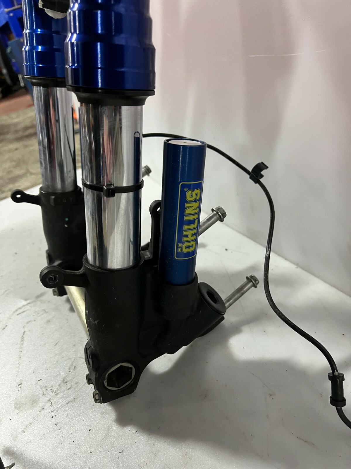 2017-2024 Suzuki GSXR 1000 R Front End Forks BFF OHLINS FKR 105 ...