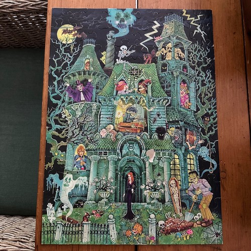 Vintage 1973 Springbok House On Haunted Hill 100 Piece Jigsaw Puzzle vintage-1973-springbok-house-on-haunted-hill-100-piece-jigsaw-puzzle