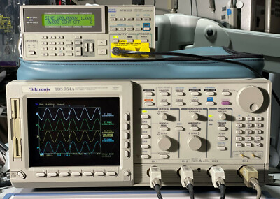Oscilloscopes - Tds 754A