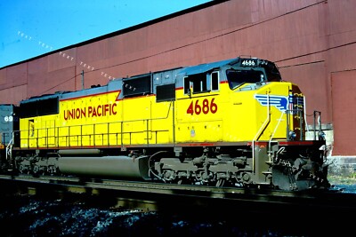 Orig. slide UP #4686 SD70M AT BETHLEHEM, PA - UNION PACIFIC TRAIN | eBay
