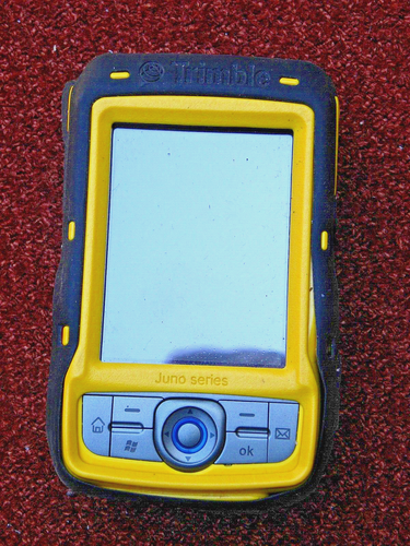TRIMBLE JUNO SERIES SB DATA COLLECTOR GPS 66410-00 WITH OTTER BOX CASE ...
