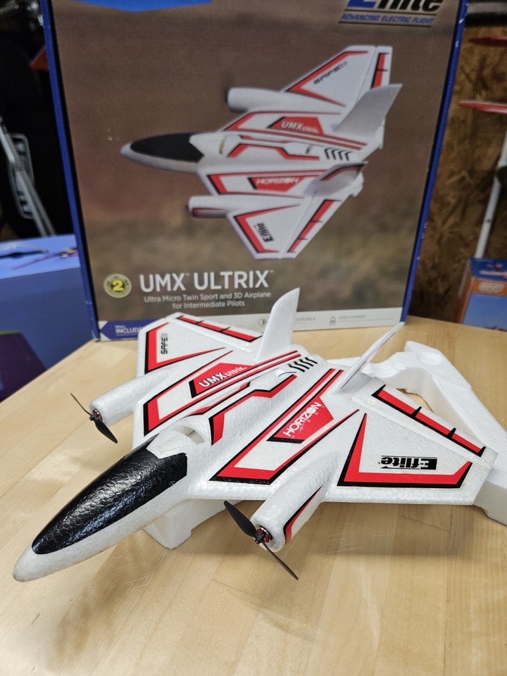 E-Flite UMX ULTRIX BNF Basic RC Airplane EFLU6450 , Very Nice Condition ...