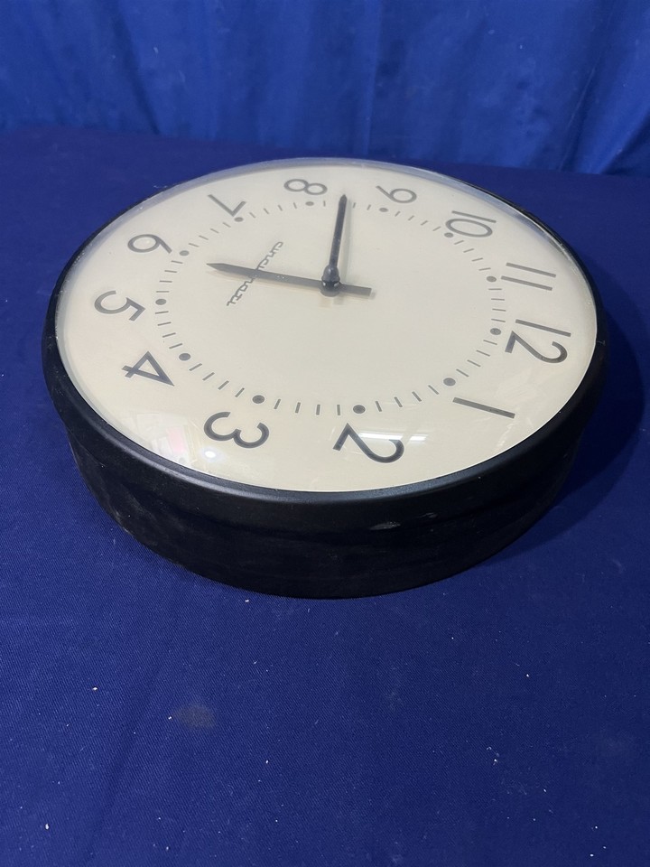 CINCINNATI 13" VINTAGE SCHOOL HOUSE ELECTRIC HANG WALL CLOCK GLASS FACE ...