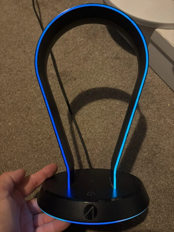 STEALTH LED Light Up Gaming Headset Stand for PS4, PS5, XBOX, Switch ...