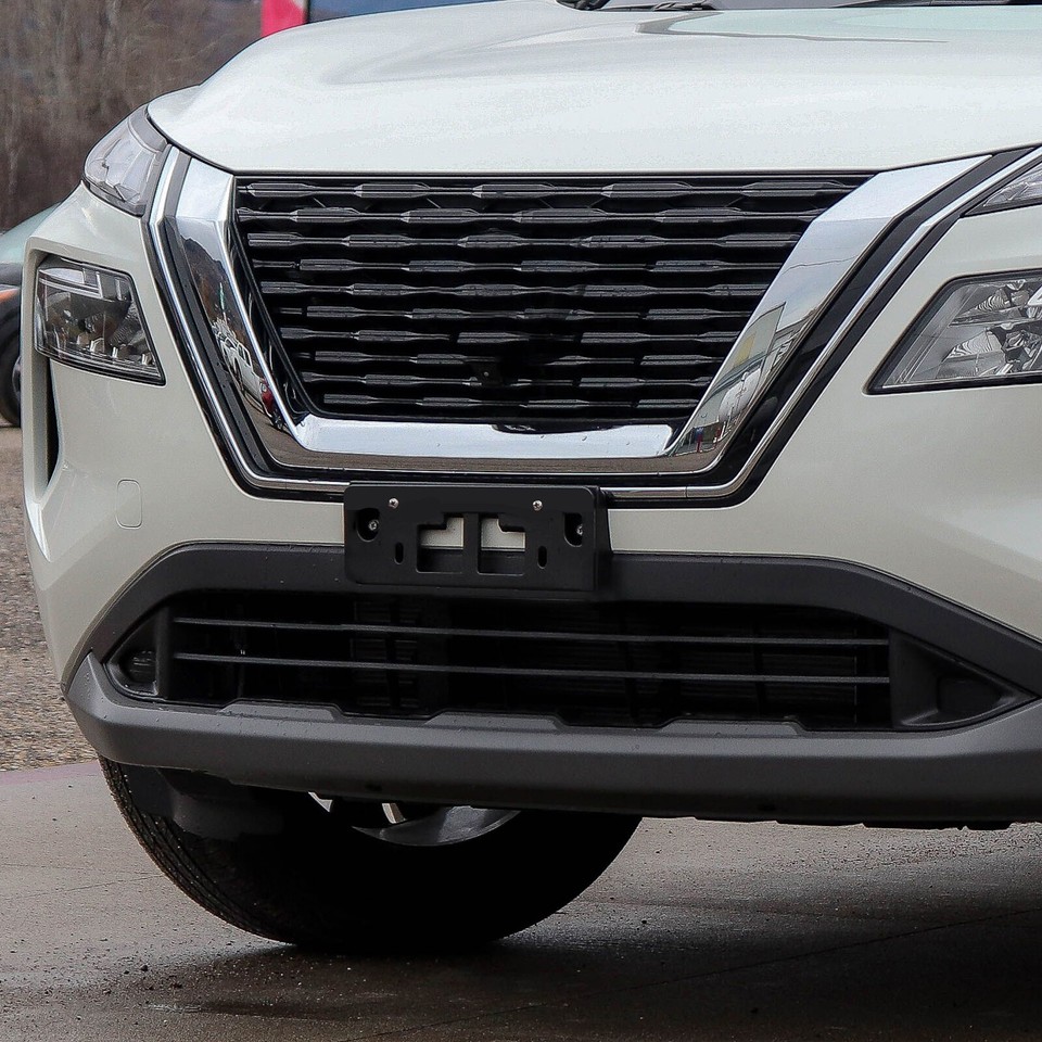 Nissan Rogue Front License Plate Bracketnull