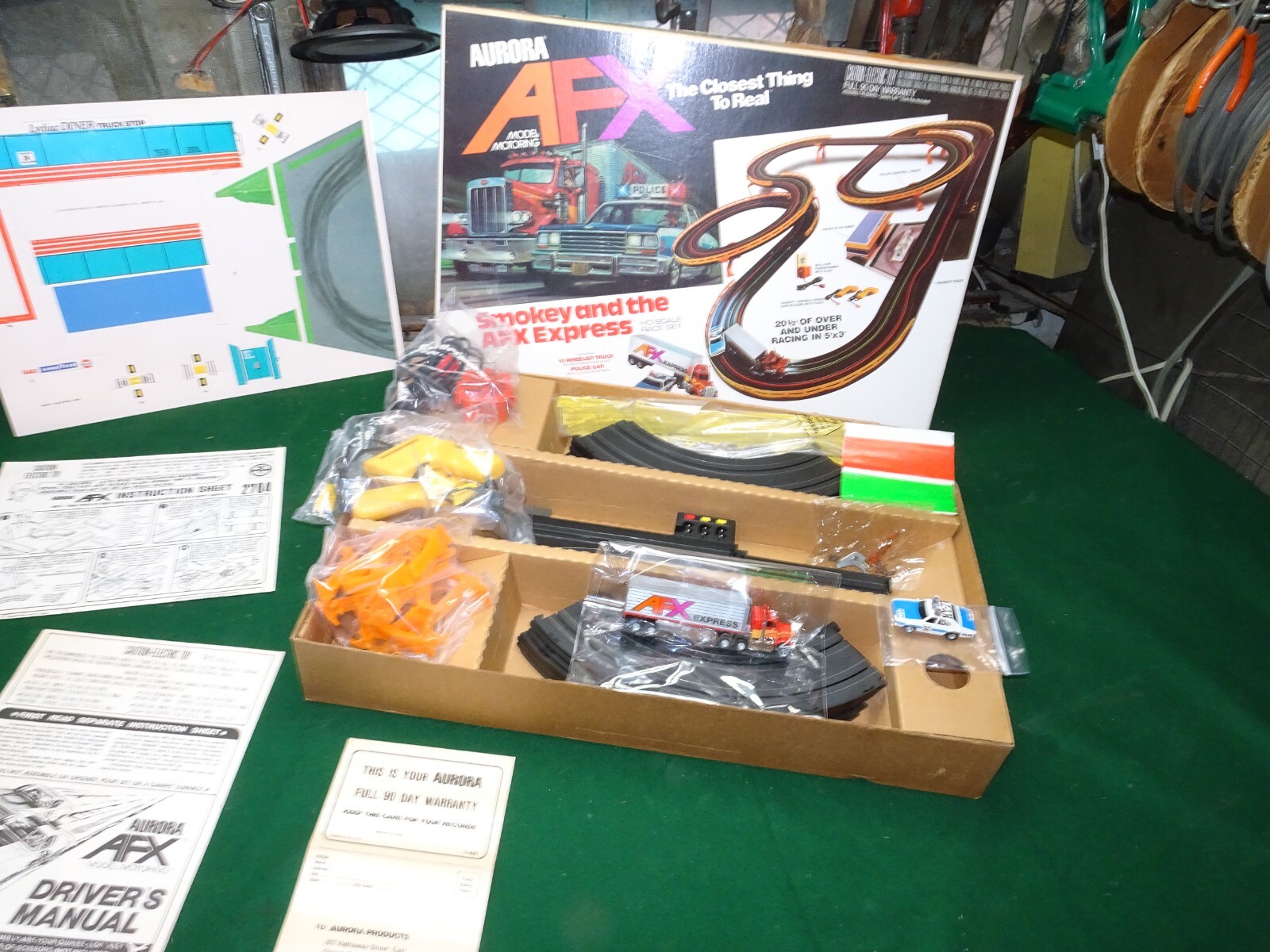 Vintage AFX Smokey and the AFX Express Slot Car Set Crazy Clean | eBay