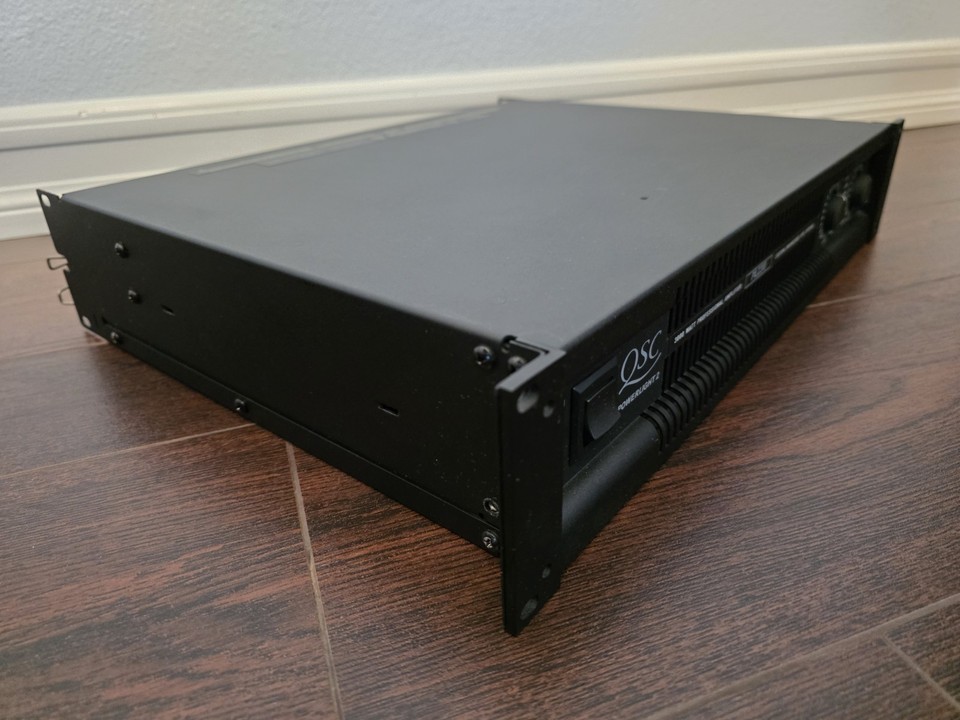 QSC PowerLight 2 PL-230 3000w 2-Channel Professional Power Amplifier ...