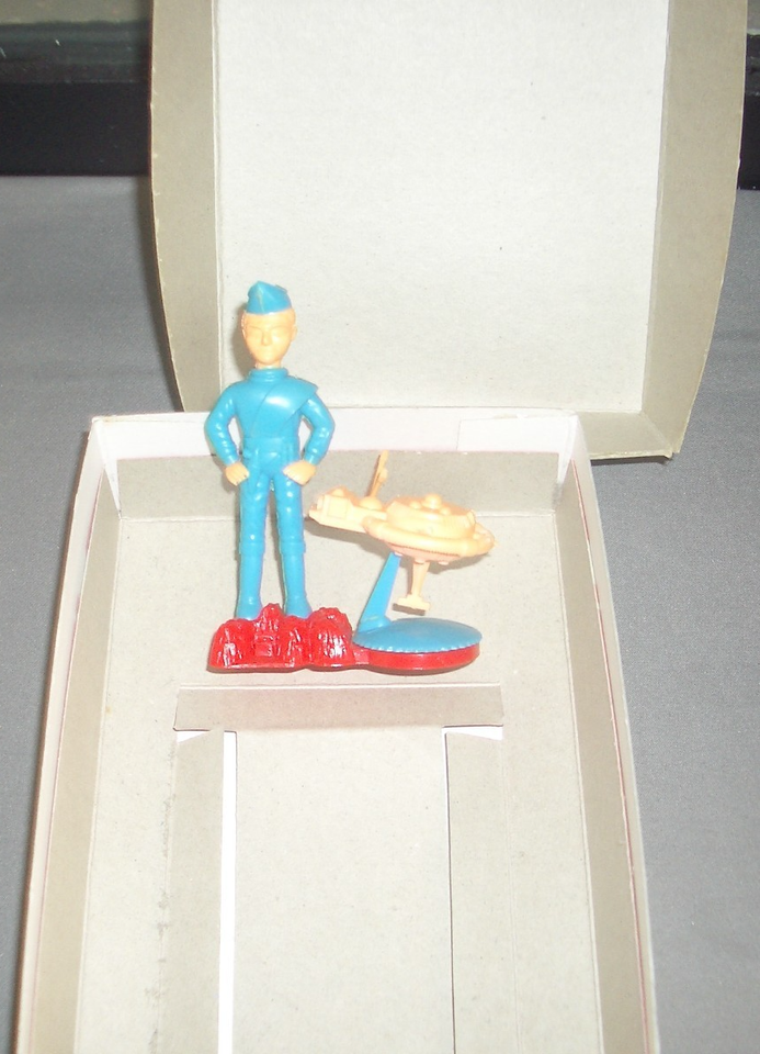 IMAI - THUNDERBIRD 5 MODEL KIT | eBay UK