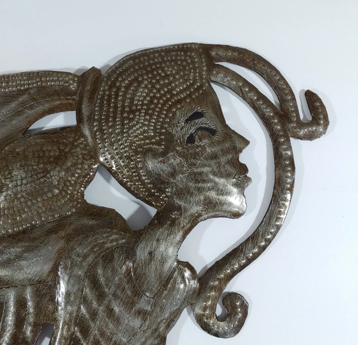 Haitian Metal Art Moon