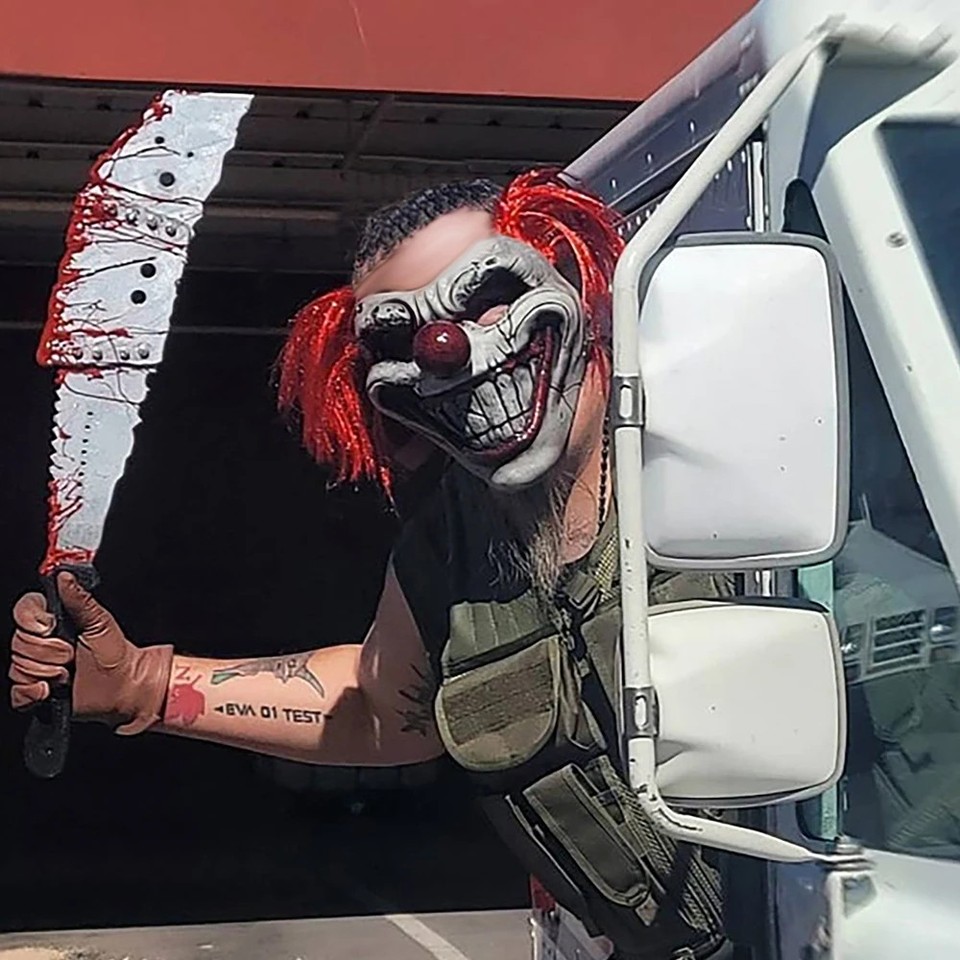 Twisted Metal Sweet Tooth Joker Mask Cosplay Bloody Half Face Clown ...