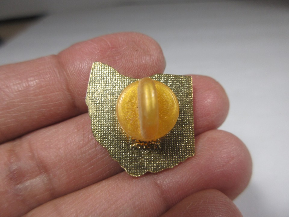 vintage Ohio Buckeye State map figure souvenir lapel pin | eBay