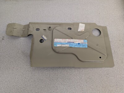 New OEM NOS 1988-1998 Volvo 740 760 940 960 S90 V90 Left Front Panel ...
