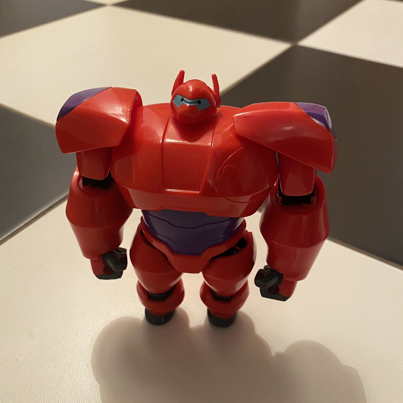 Robot Baymax d’occasion | Plus que 2 à -70%