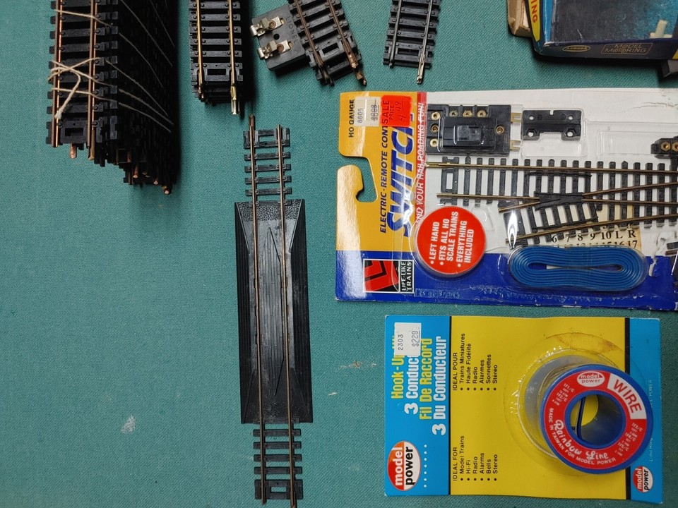 Huge Lot Of HO Scale Model Railroad Equipment And Accessories | eBay