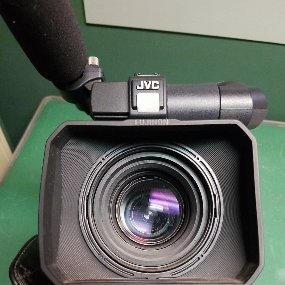 JVC ProHD 3-CCD MiniDV Professional Camcorder with 16x ProHD Fujinon ...