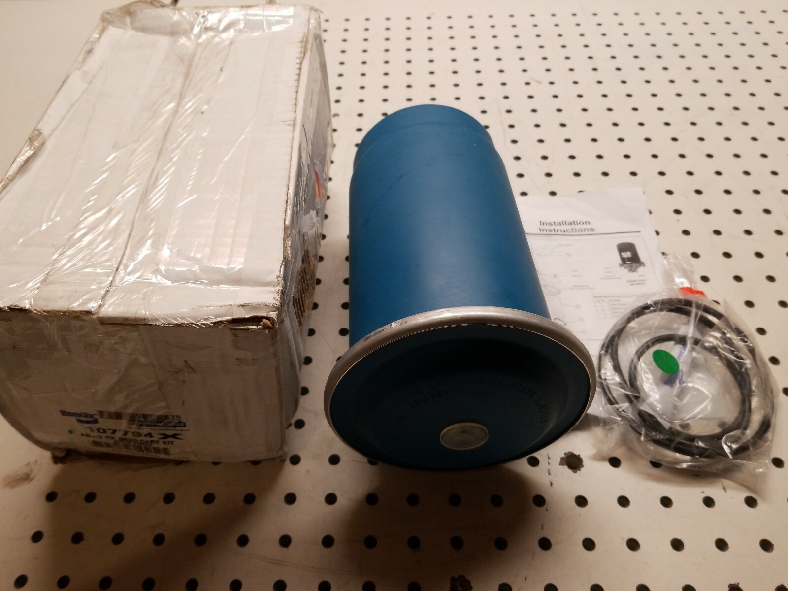 BENDIX 107794 - Air filter cross reference