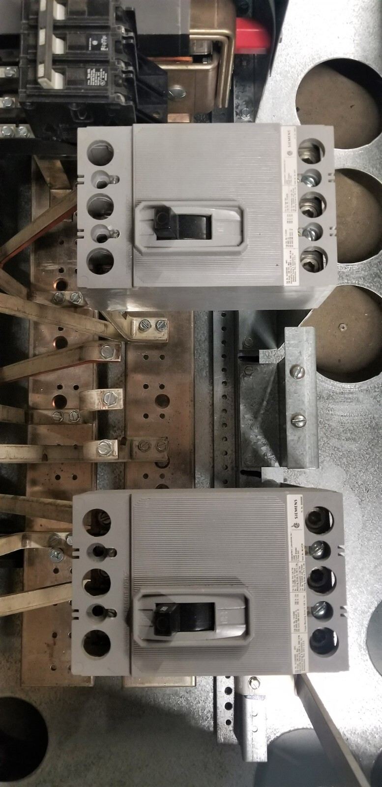 Siemens 1200A 1200 Amp 208Y120 3Ph 4W Main Lug Load Center Panelboard w ...