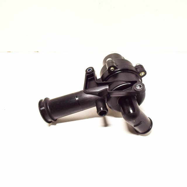 Audi Quattro Rs3 TTRS Thermostat Housing Comple 07K121115D for sale ...