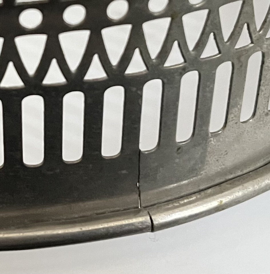 Vintage PYREX 1.5 Qt Clear Oval Glass Casserole with Lid & Silver Metal ...