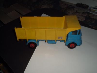 TRIANG LARGE BMC AUSTIN DUMPER TRUCK 26 CMS LONG 8.5 WIDE MISSING REAR ...
