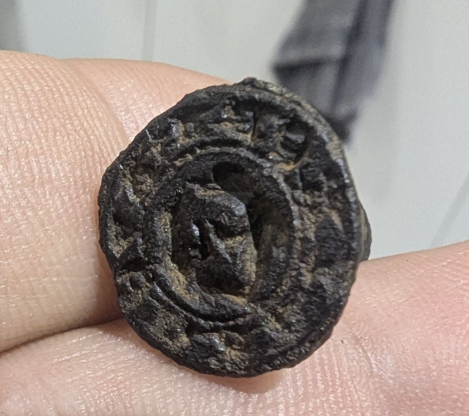 Metal Detecting Find UK Medieval Seal Matrix AVE MARIA GR dating c ...