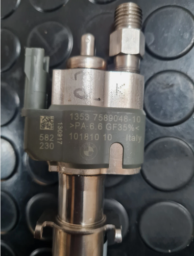 13537589048-12 Fuel Injector For BMW 1 3 5 6 Petrol N43 N53 Engine ...