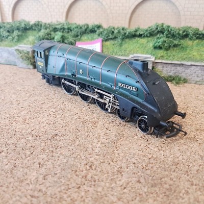 HORNBY OO GAUGE R309 CLASS A4 60022 ' MALLARD ' LOCO ONLY LT. 226 FREE ...