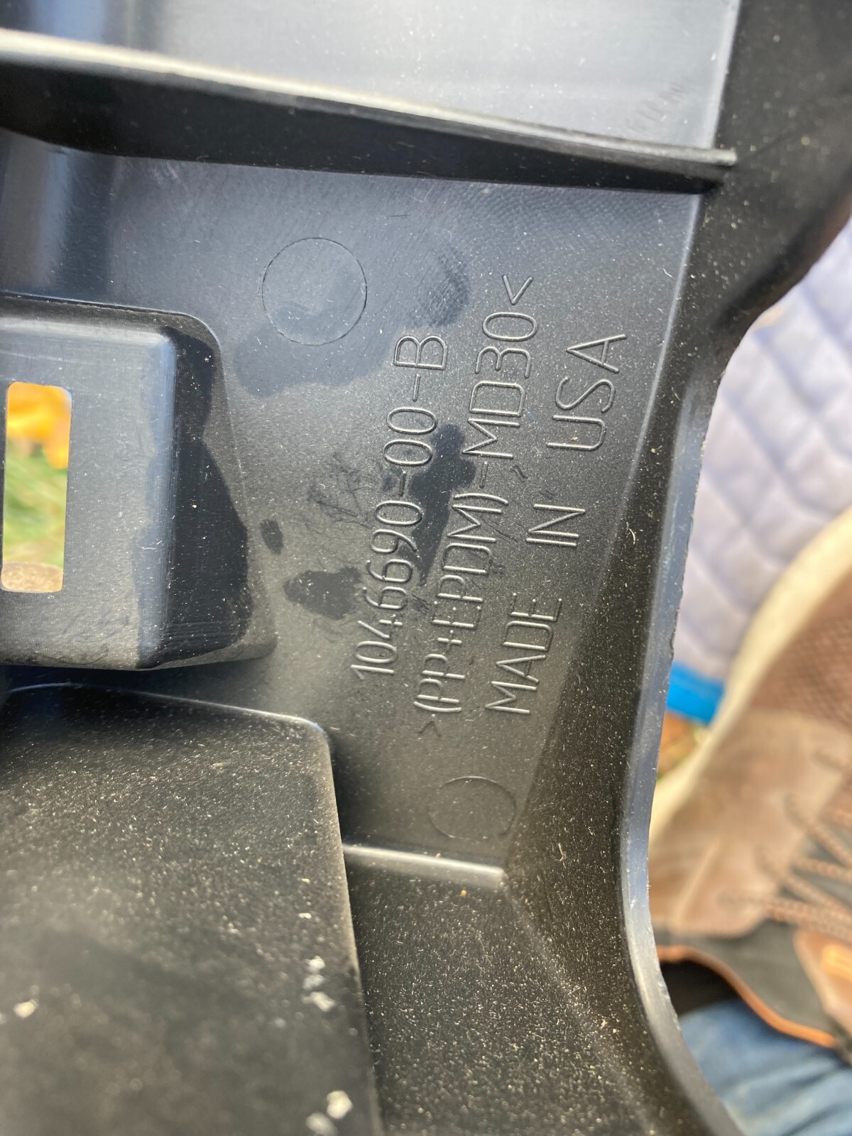 Tesla Model X Left Rocker Carrier Bracket 2015-2020 1046690-00-B | eBay