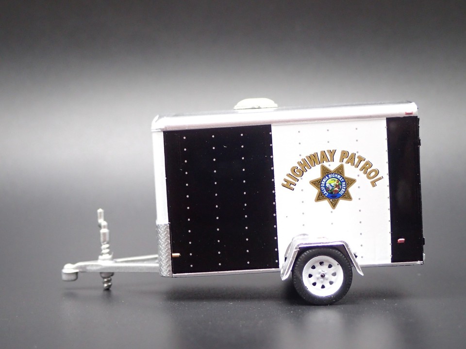 CHP CALIFORNIA HIGHWAY PATROL SMALL CARGO TRAILER 1:64 SCALE DIORAMA ...