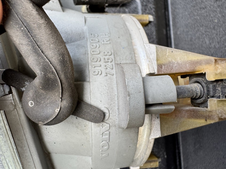 2001-2007 Volvo Fog Light V70 XC70 Left+Right Set OEM D7961 DG1 USED | eBay