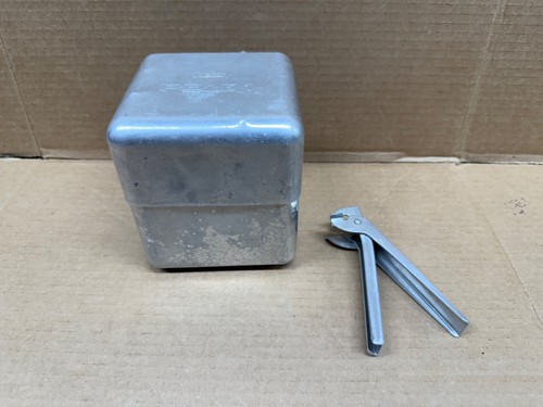 Vintage COLEMAN PEAK 1 ALUMINUM STOVE CASE with HANDLE case ONLY | eBay