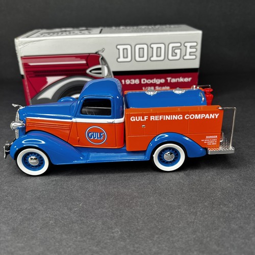 LIBERTY CLASSICS 1/28 1936 DODGE TANKER TRUCK BANK SPECAST GULF ...