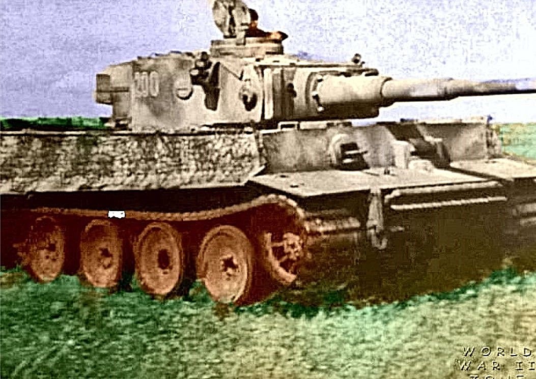 Decorative MAGNET-2" X 3"-WW2 German TIGER I Tank {colorized photo ...