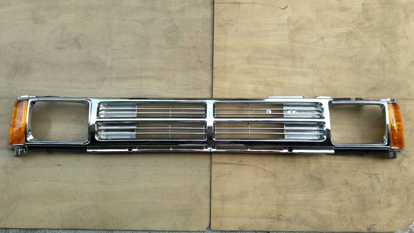 Fit For Toyota Pickup 4Runner 1987-88 RN65 4WD Grille Assembly Chrome ...