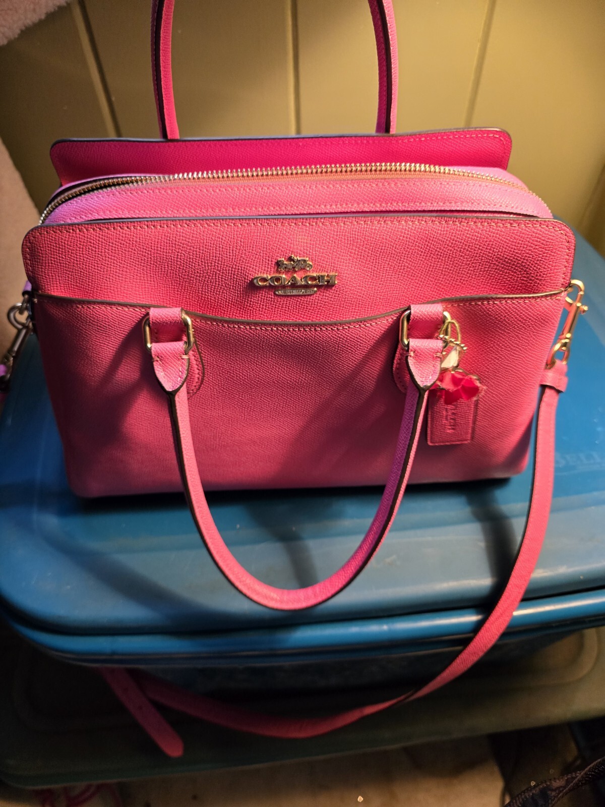 COACH Darcie Carryall - Gorgeous Pink Color With Strap - Gem