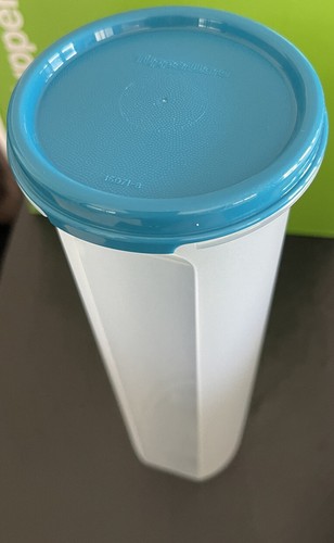Tupperware MM Round #5 Pasta Spaghetti Container Peacock Blue Seal New ...