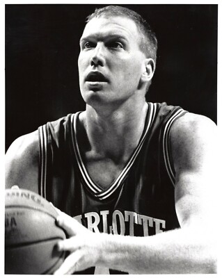 TIM KEMPTON Charlotte Hornets Basketball NBA 8x10 Photo 1989 Betsy ...