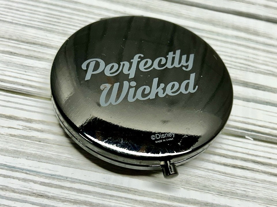 Mirrored Compact Disney Perfectly Wicked Villans Rare Cruella Ursala ...